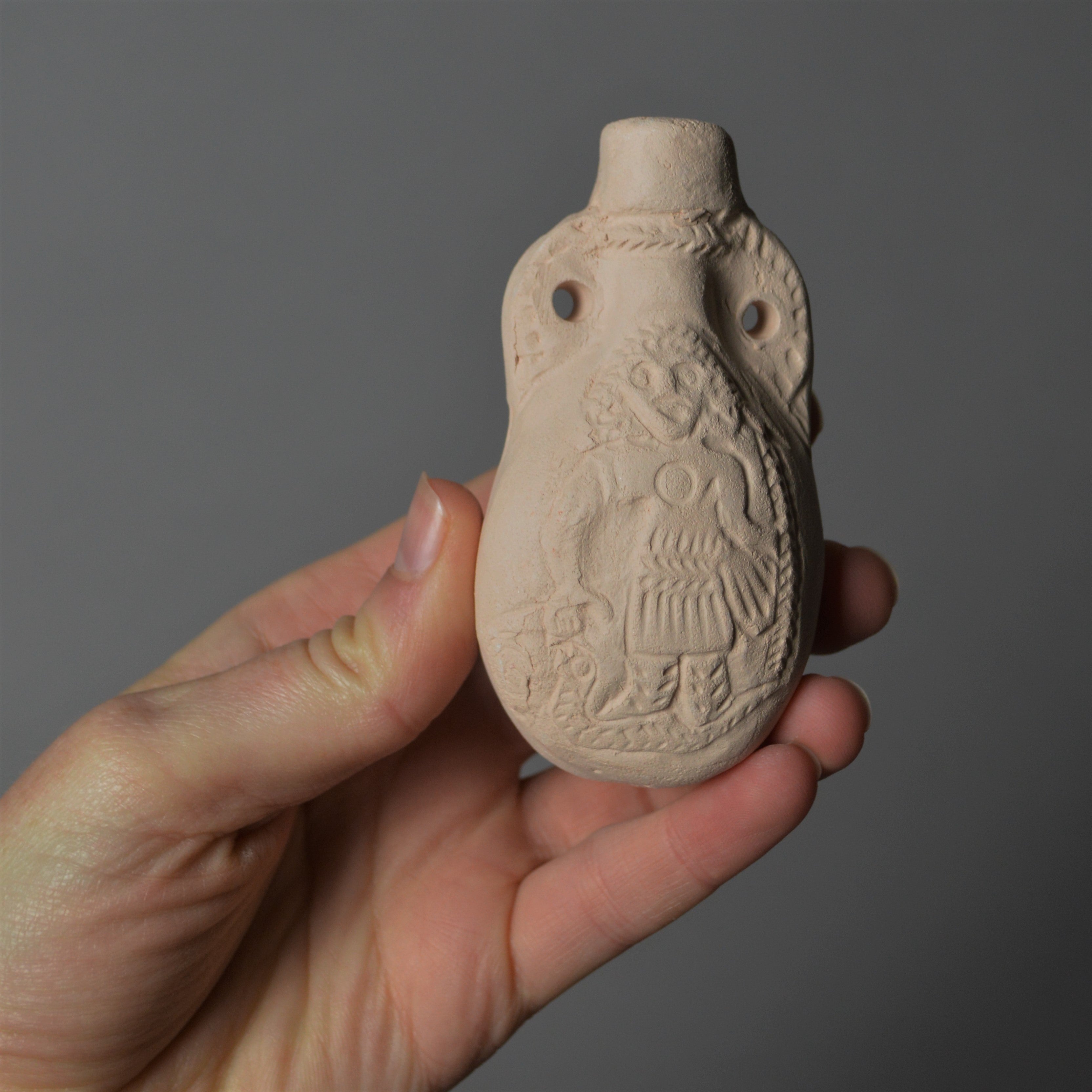 Early Medieval Ampulla – PottedHistory